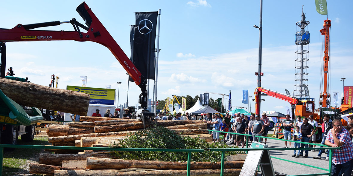 Unimog with own booth at the InterForst 2018.