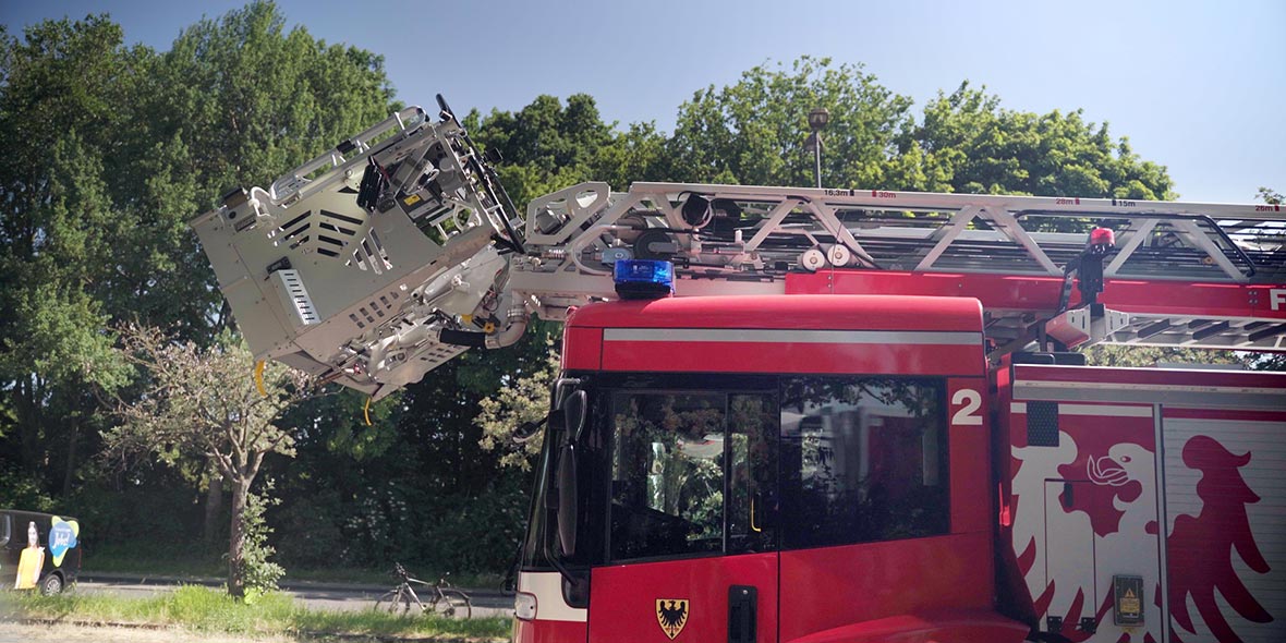 Econic 1835 fire service vehicle equipped with turntable ladder to ...