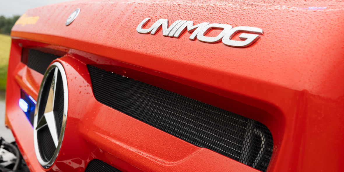 The Unimog U 5023 supports the Lünen fire service.