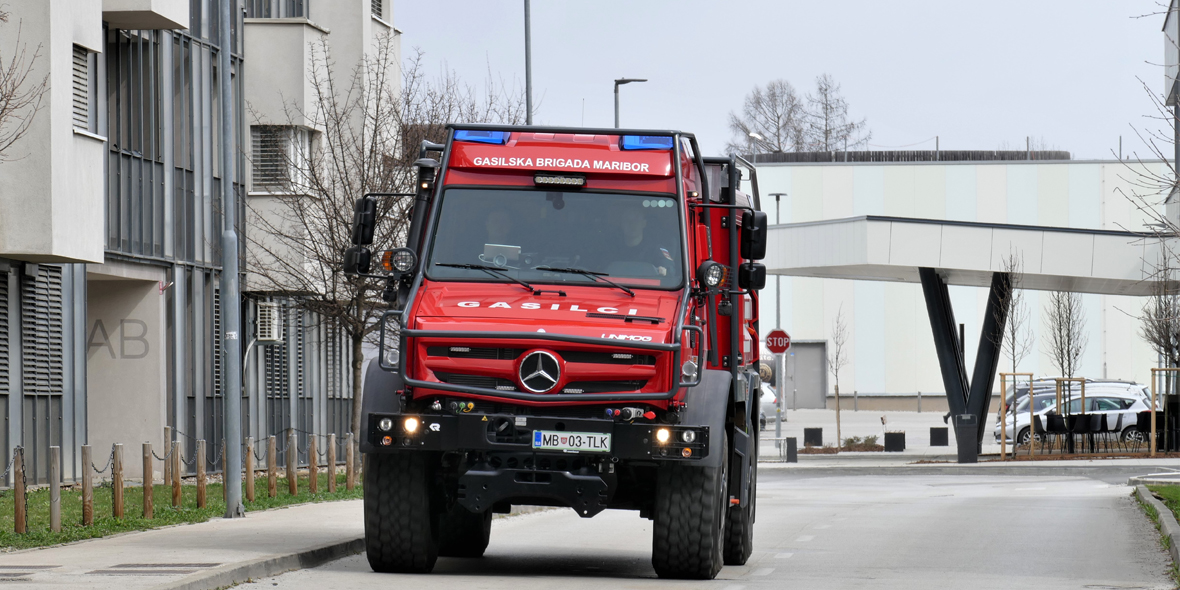 Slovenian fire brigade gives 100% with new Unimog