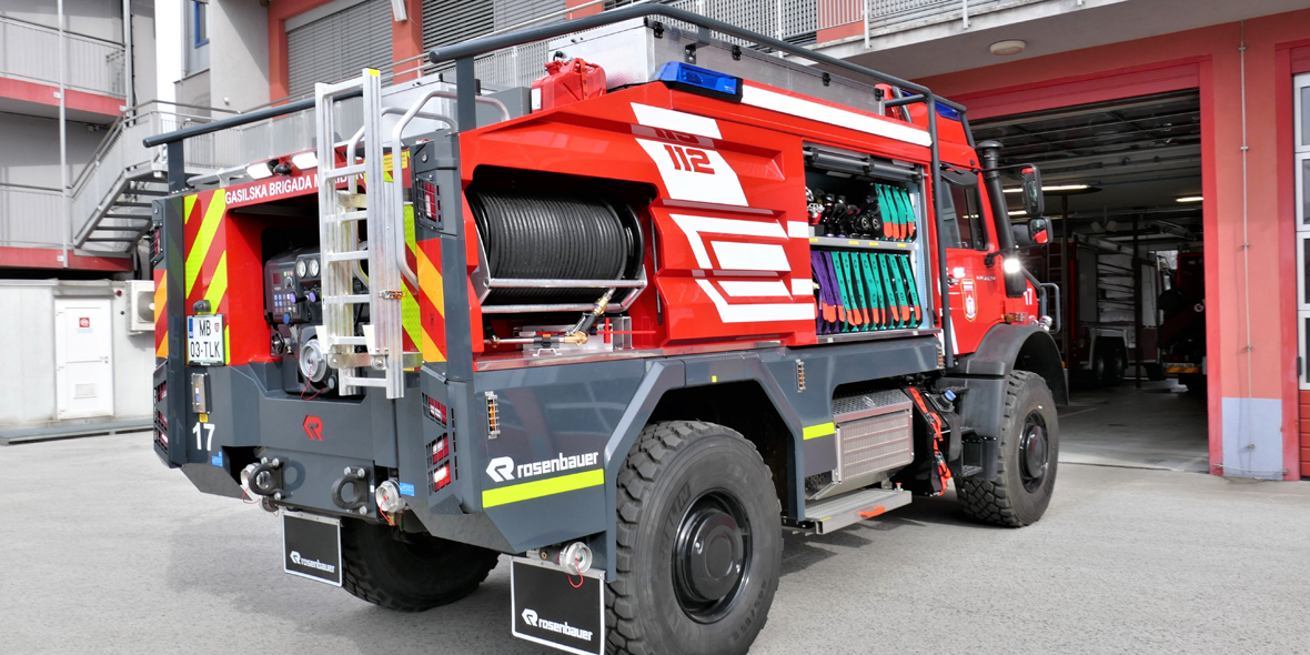 Slovenian fire brigade gives 100% with new Unimog