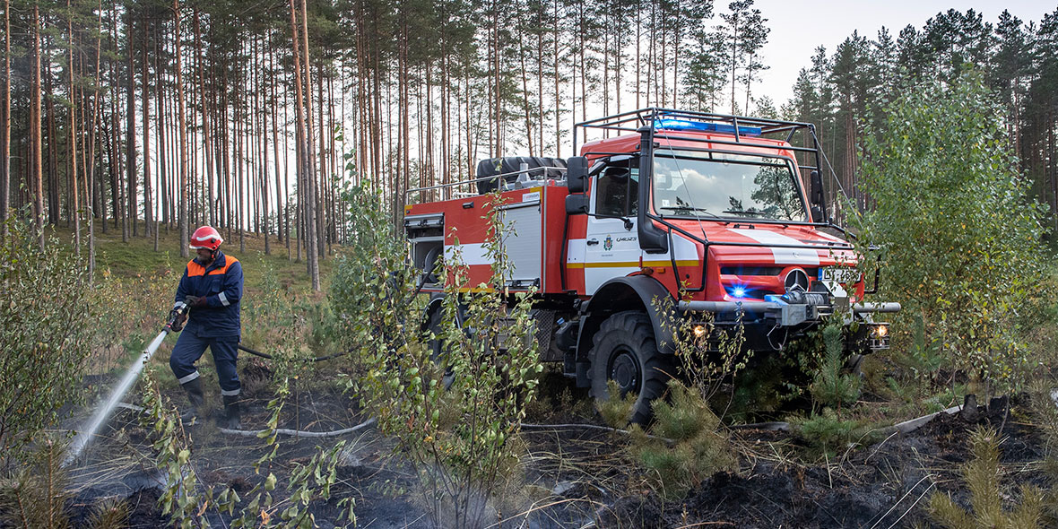 The Unimog is equipped to tackle vegetation fires and other important ...