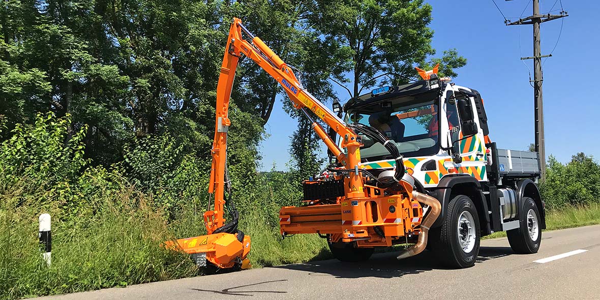 Thurgau's cantonal civil engineering agency uses the Unimog U 423 to ...